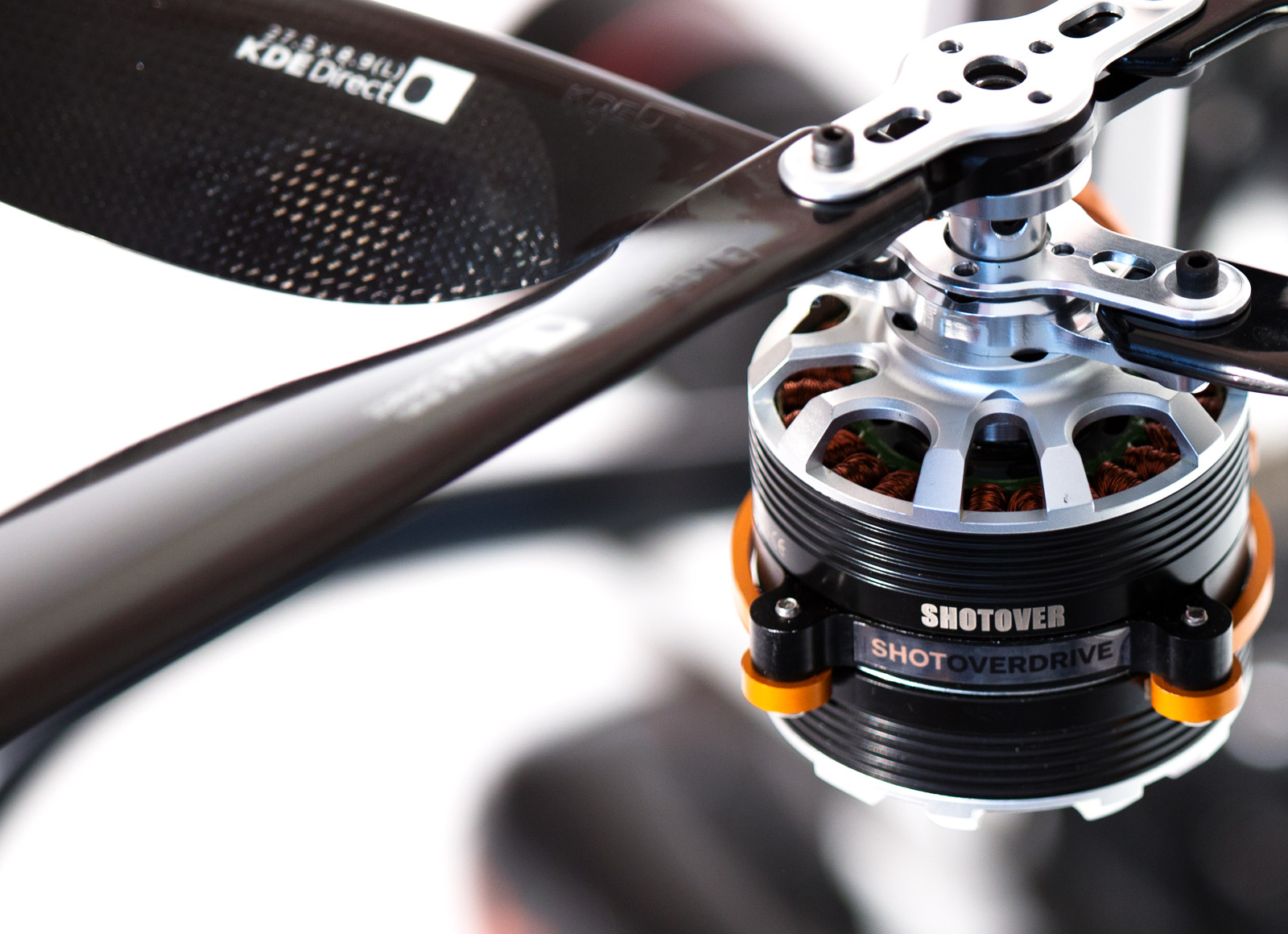 SHOTOVER G1 a lightweight, weather resistant, gryo-stabilized gimbal ...